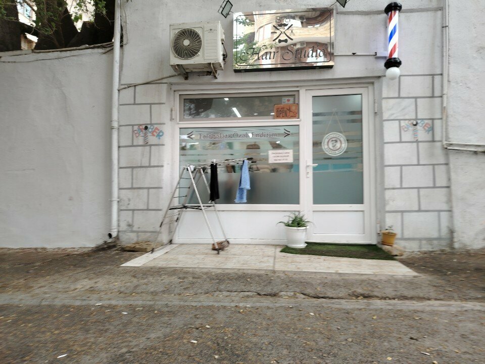 Berberler Hair Studio, Bakü, foto