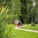 Forest Home72 (Tyumenskiy rayon, territoriya Yuzhny Podyom, Lugovaya ulitsa, 13), resort oteller, tesisler  Tümen (Tiumenskaya) oblastından
