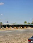 Рынок (Volgograd Region, Ilovlinskiy rayon, Logovskoye selskoye poseleniye, R-22 Kaspiy, 867-y kilometr), market  Volgogradskaya oblastından