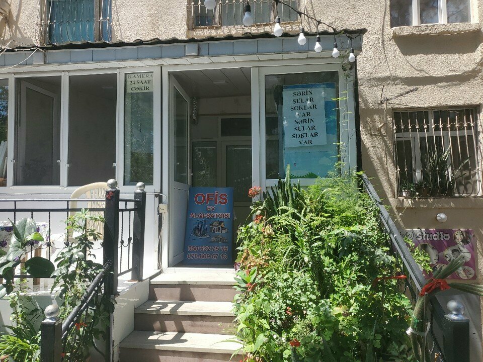 Emlak ofisi Ofis, Bakü, foto