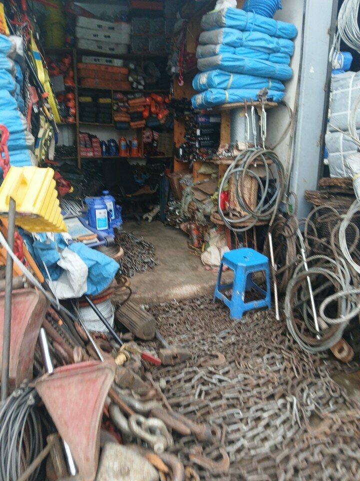 Yapı mağazası Building and spare parts, Addis Ababa, foto