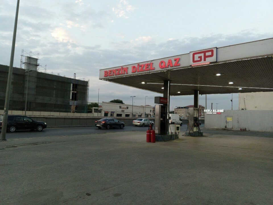 Benzin istasyonu Benzin dizel qaz gp, Bakü, foto