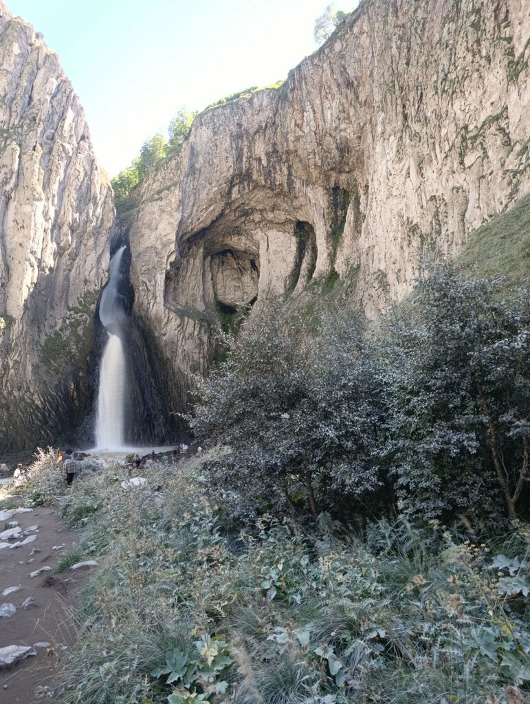 Pınar, çay Печеночный ключ, Kabardino‑Balkarya, foto