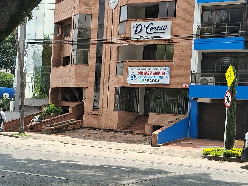 Emlak ofisi Oficinas EN alquiler, Cali, foto