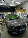 Carsar Detailing (ulitsa imeni K.G. Ufimtseva No:6/1), araç camlarının renklendirilmesi  Saratov'dan
