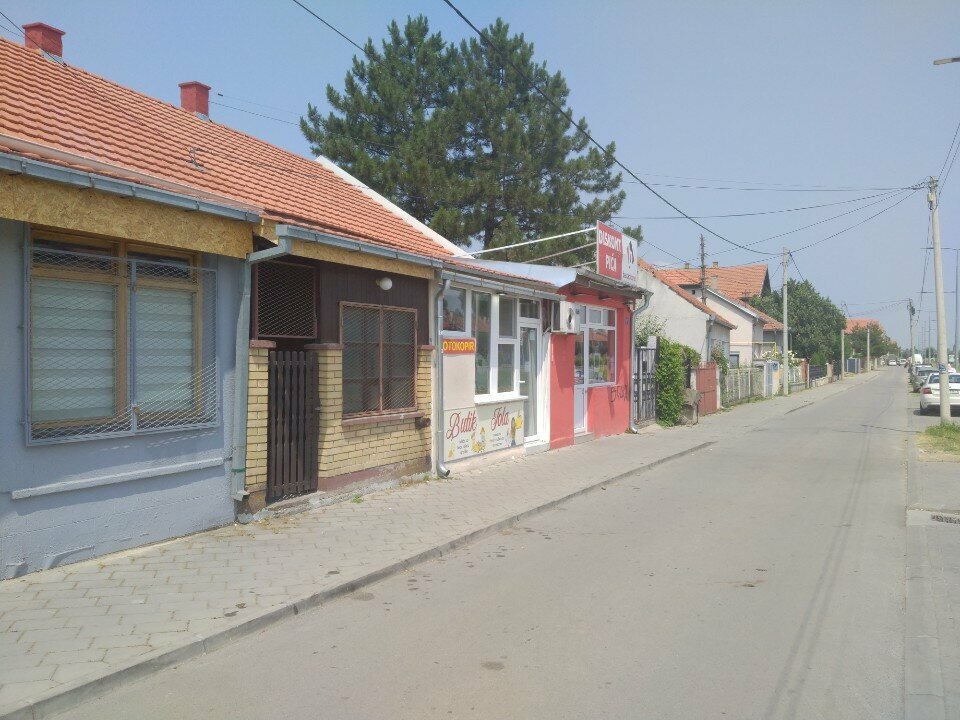 Giyim mağazası Jola, Novi Sad, foto