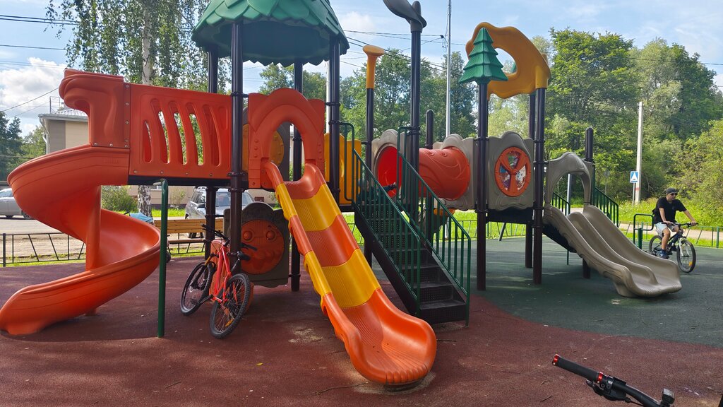 Oyun alanı Playground, Moskova ve Moskovskaya oblastı, foto