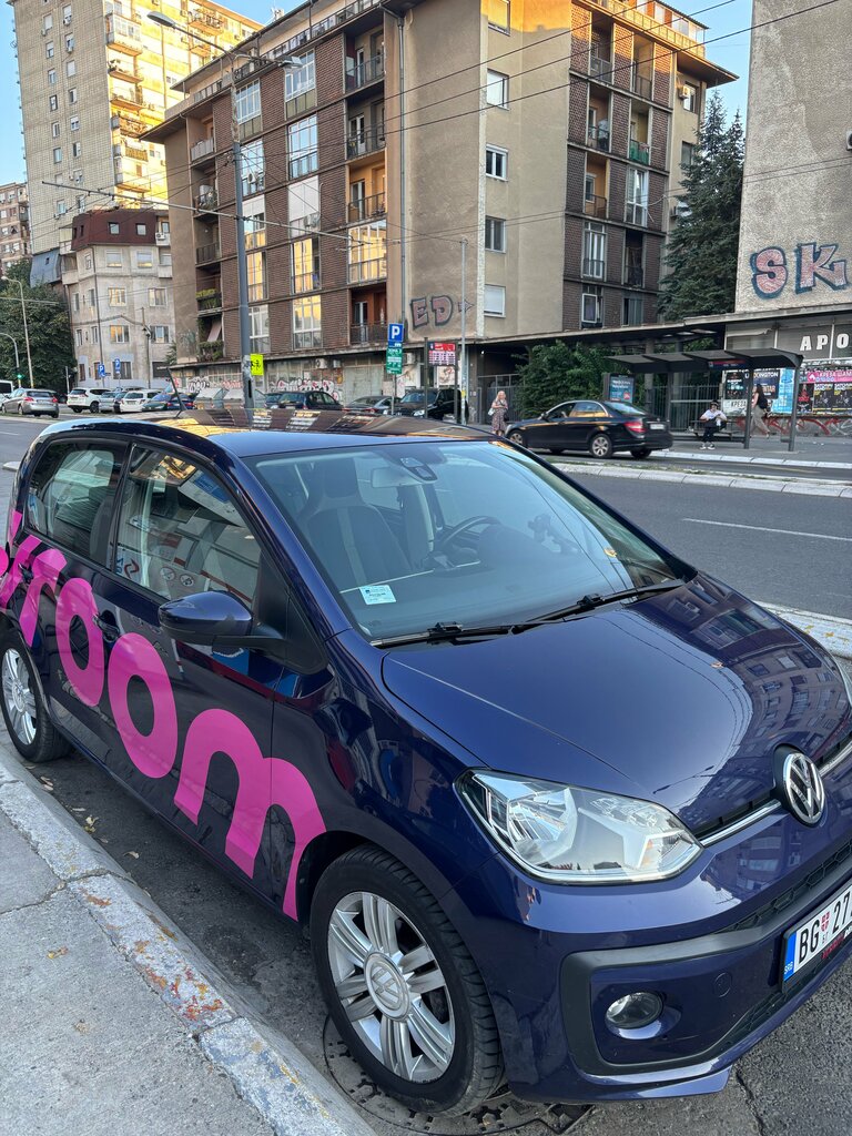 Oto kiralama Vroom Rent, Belgrad, foto