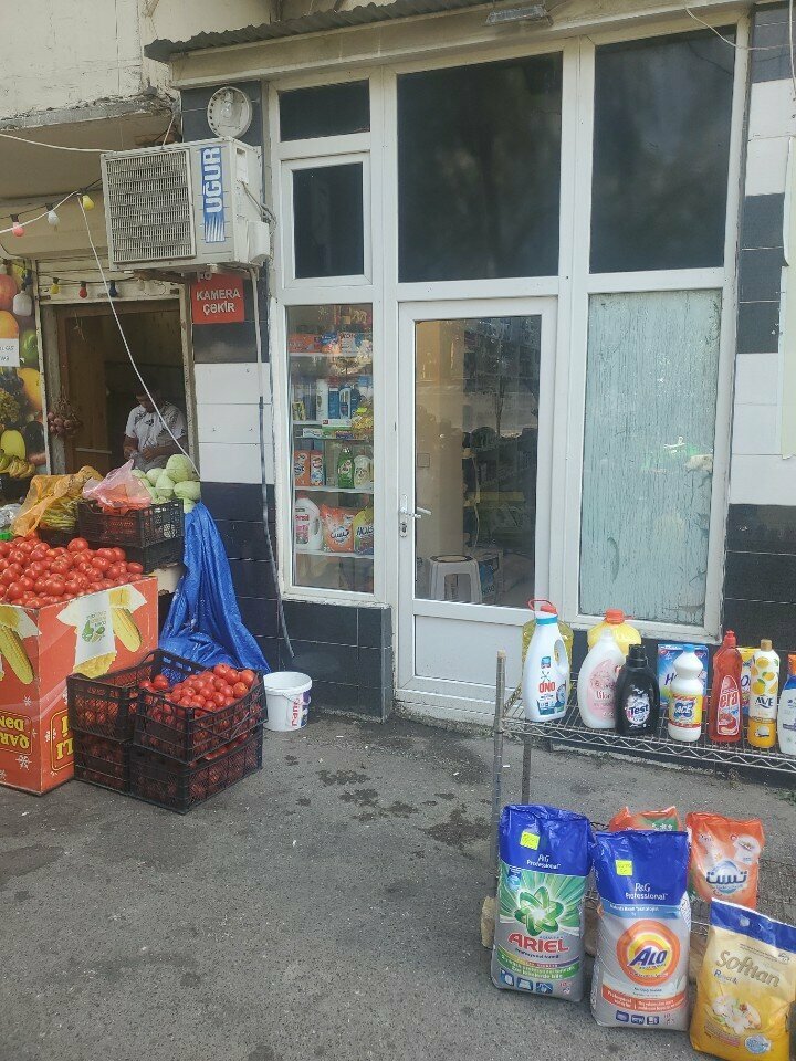 Ev temizlik ürünleri Məişət kimyası mağazası, Bakü, foto