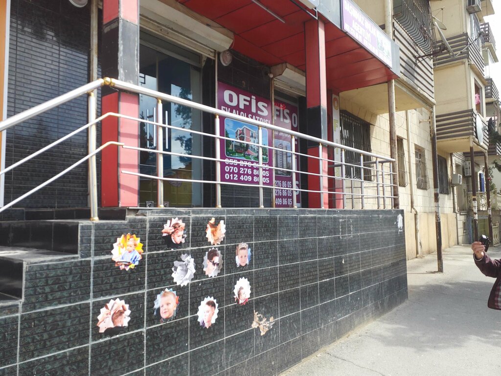 Emlak ofisi Ofis, Bakü, foto