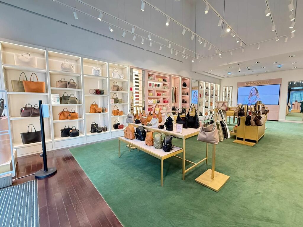 Çanta ve valiz mağazaları Coccinelle, Moskova ve Moskovskaya oblastı, foto