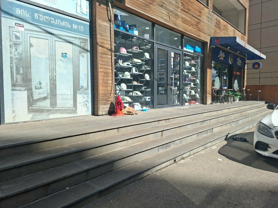 Kozmetik ve parfümeri mağazaları Nail market, Tiflis, foto