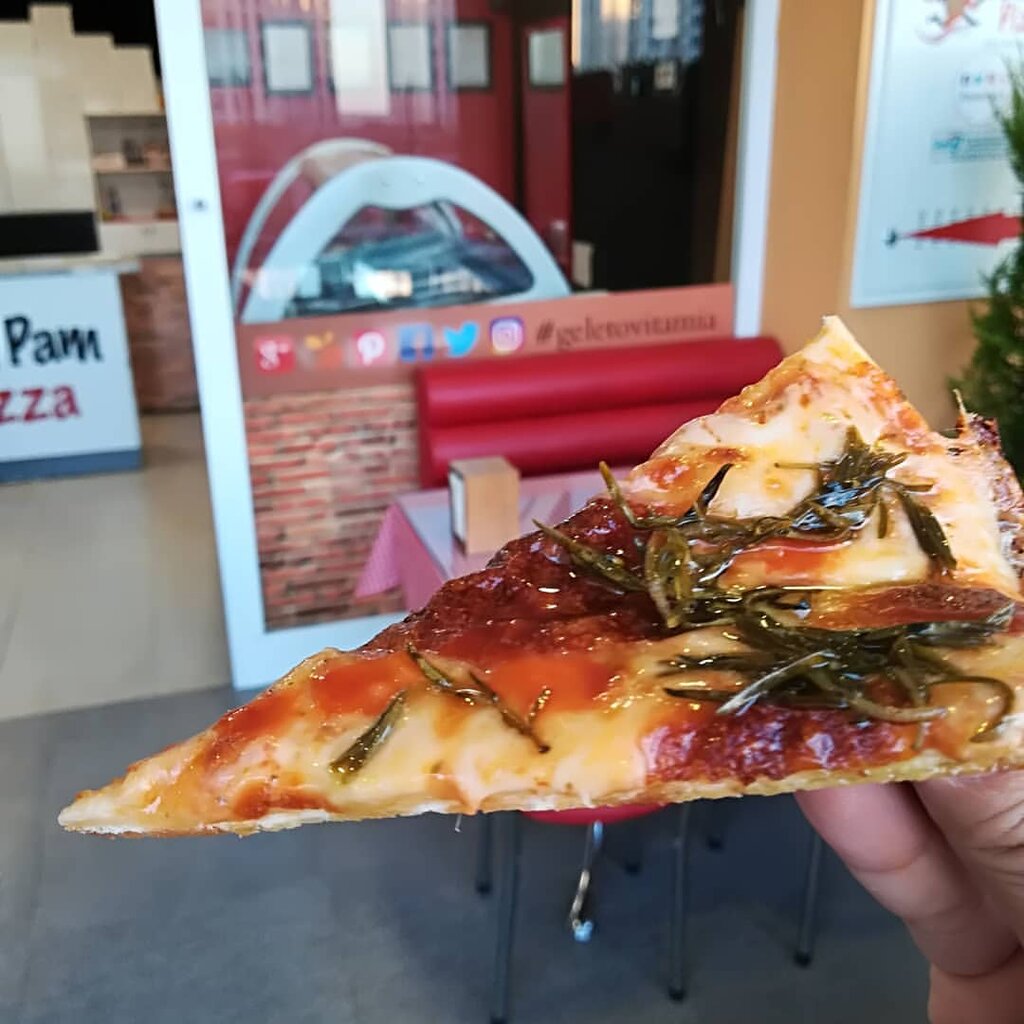 Pizzacılar Pampam Pizza, İstanbul, foto