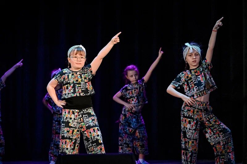 Dans okulları Shag Vpered, Podolsk, foto