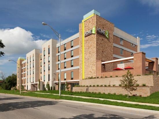 Otel Home2 Suites by Hilton Bloomington, Bloomington, foto