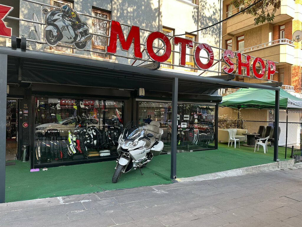 Spor giyim ve ayakkabı Ikitekerthisort, Ankara, foto