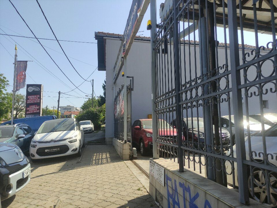 Otomobil satış galerileri Auto Progress Line, Güney Backa İlçesi, foto