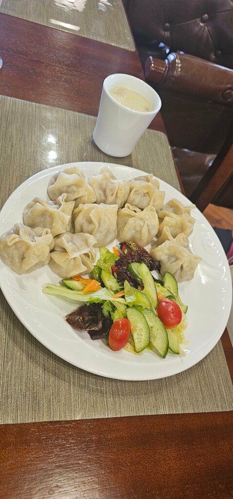 Otel Mbm Hotel, Darkhan, foto