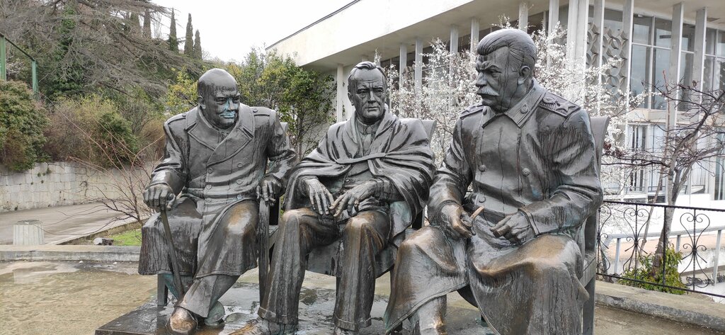 Anıt, heykel Николай II, Kırım Cumhuriyeti, foto