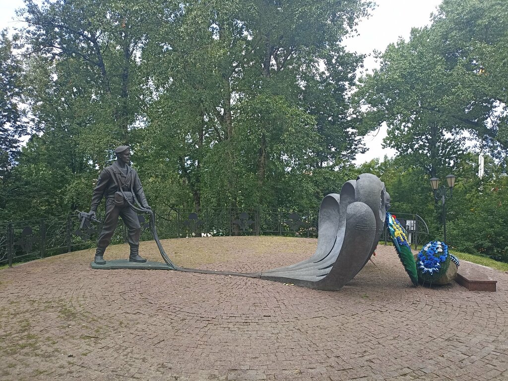 Atraksiyon Парашютная вышка, Vitebsk, foto