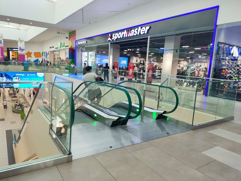 Fitness ve spor ekipmanı firmaları Sportmaster, Almatı, foto