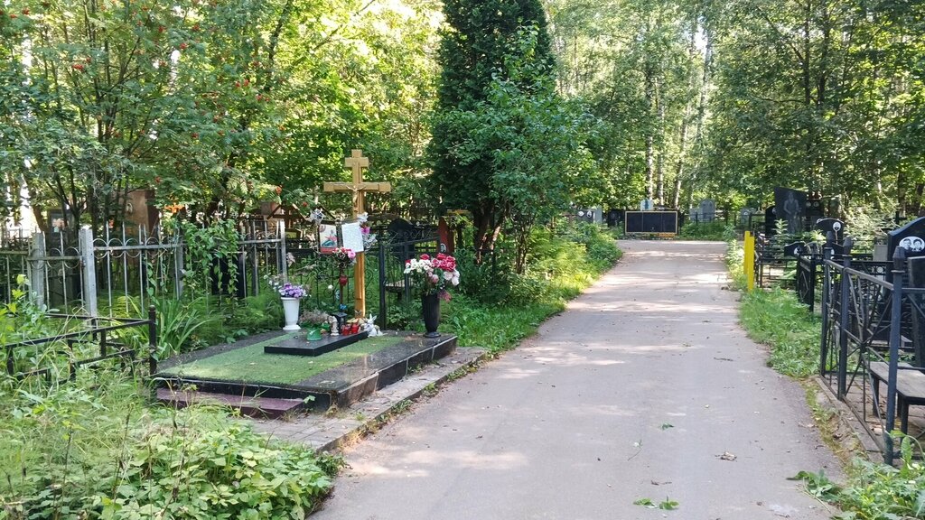 Ünlü kişilerin mezarları Св. блж. Матрона Аневмясевская, Dolgoprudny, foto