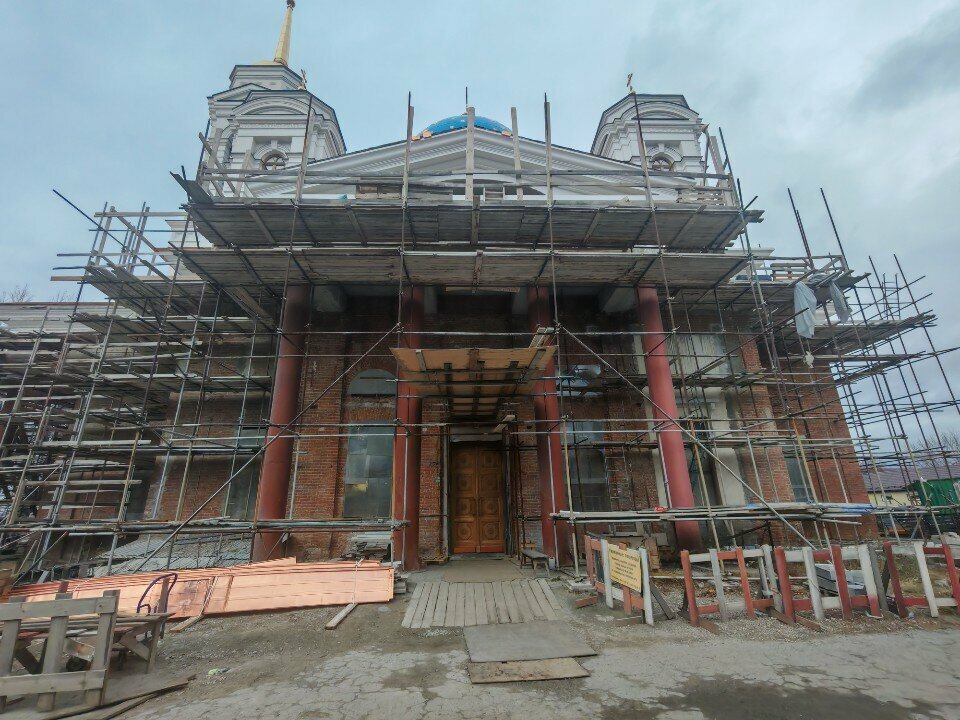 Kütüphaneler Biblioteka pri khrame Uspeniya Presvyatoy Bogoroditsy, Yekaterinburg, foto