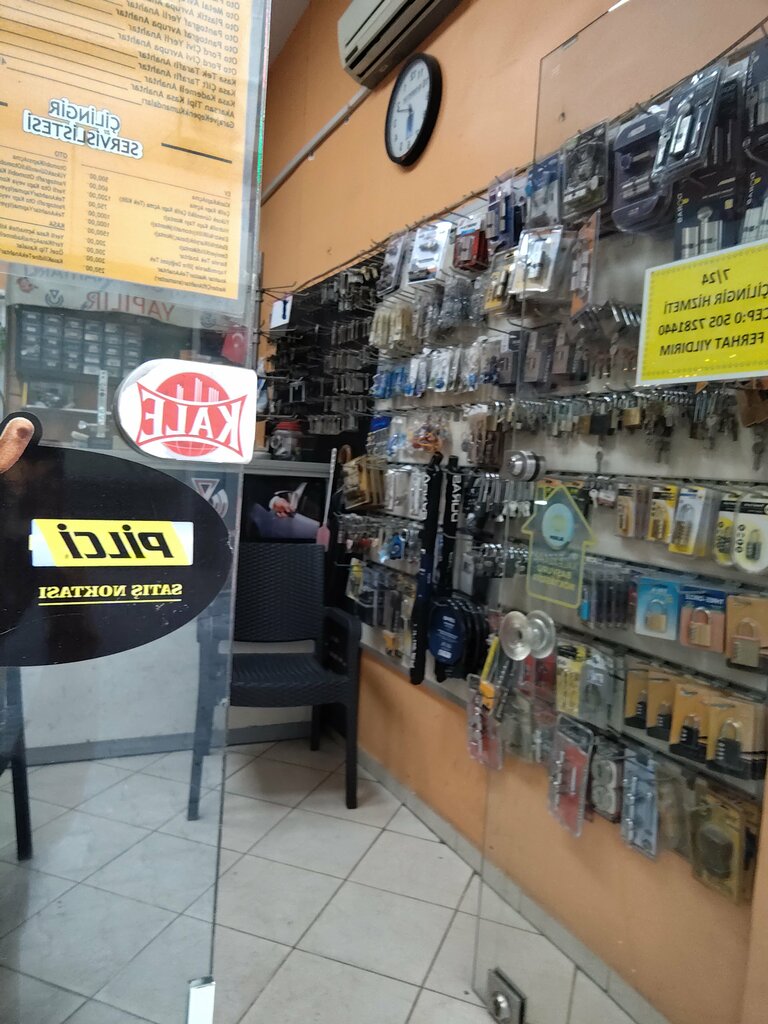 Çilingirler Yıldırım Çilingir, İzmir, foto