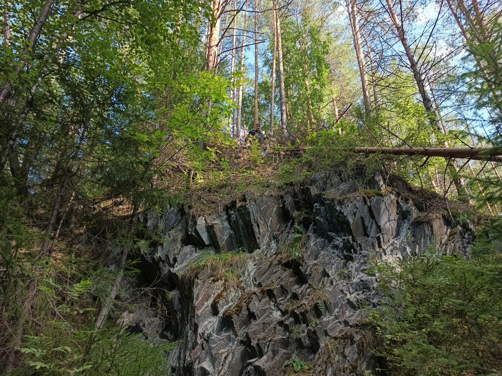 Turistik yerler Дореволюционный заброшенный карьер, Sverdlovskaya oblastı, foto