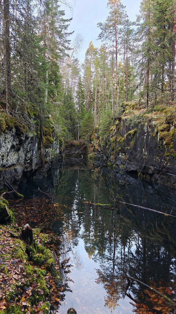 Turistik yerler Карьер Ристиниеми, Pitkyaranta, foto