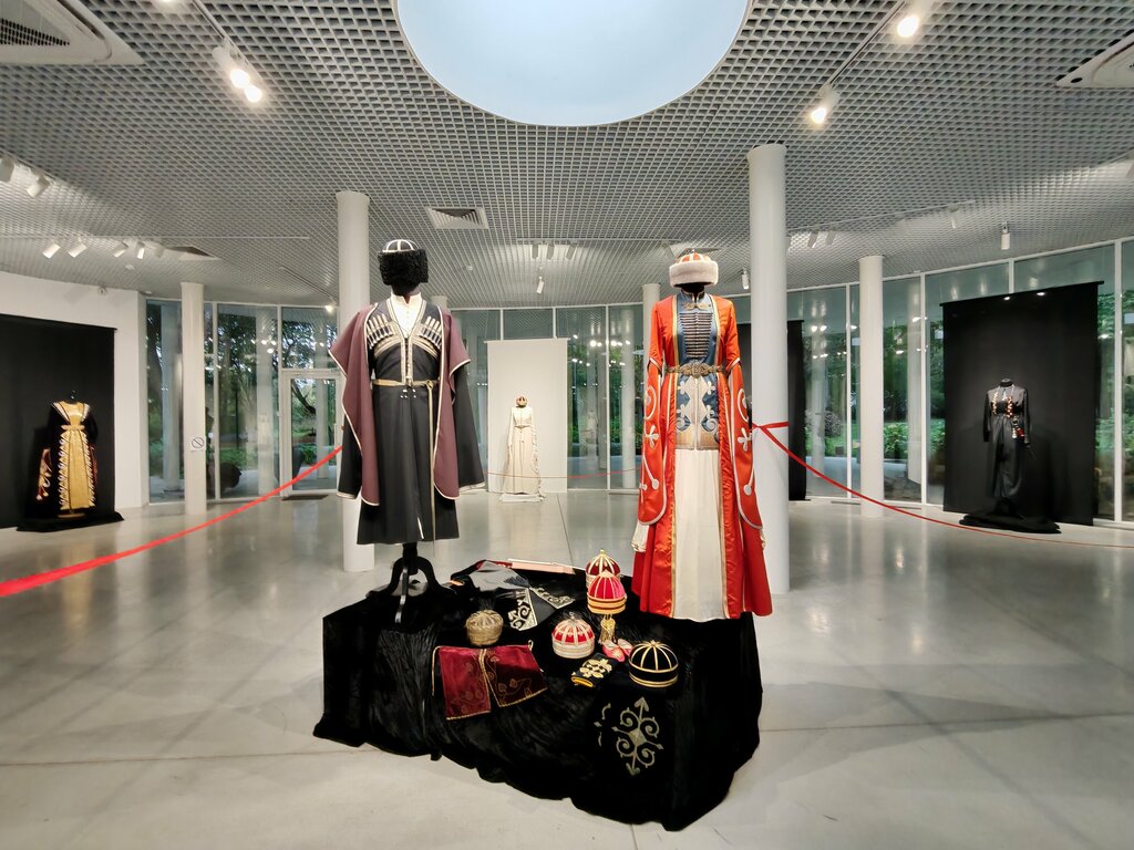 Sergi salonları, galeriler Exhibition Pavillion for Museum of KBR, Nalchik, foto