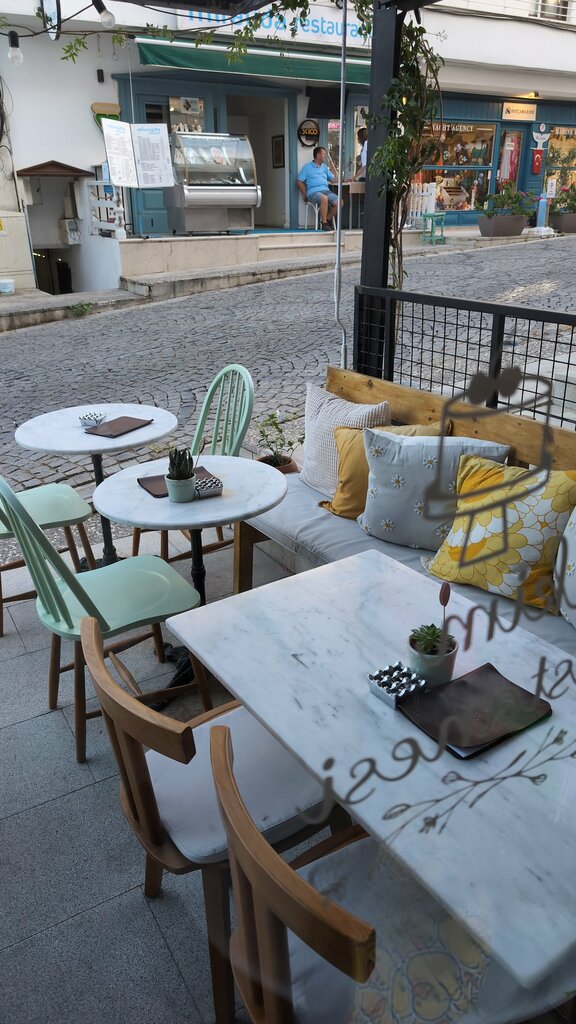 Ekmek fırını Datça Ekim Pastanesi, Datça, foto