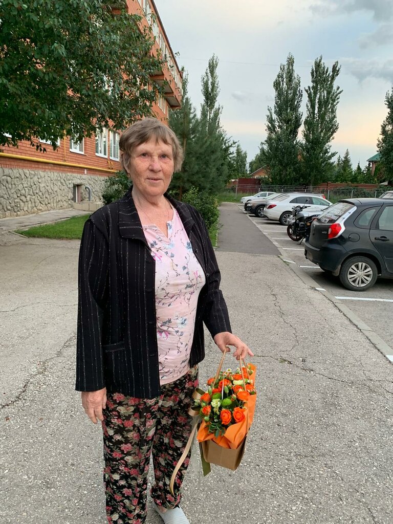 Çiçekçiler Love is flowers, Samarskaya oblastı, foto