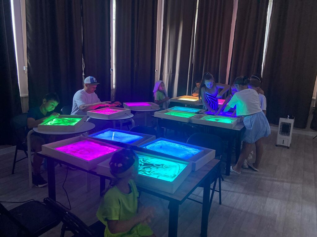 Meslek kursları Песочница, Yalta, foto