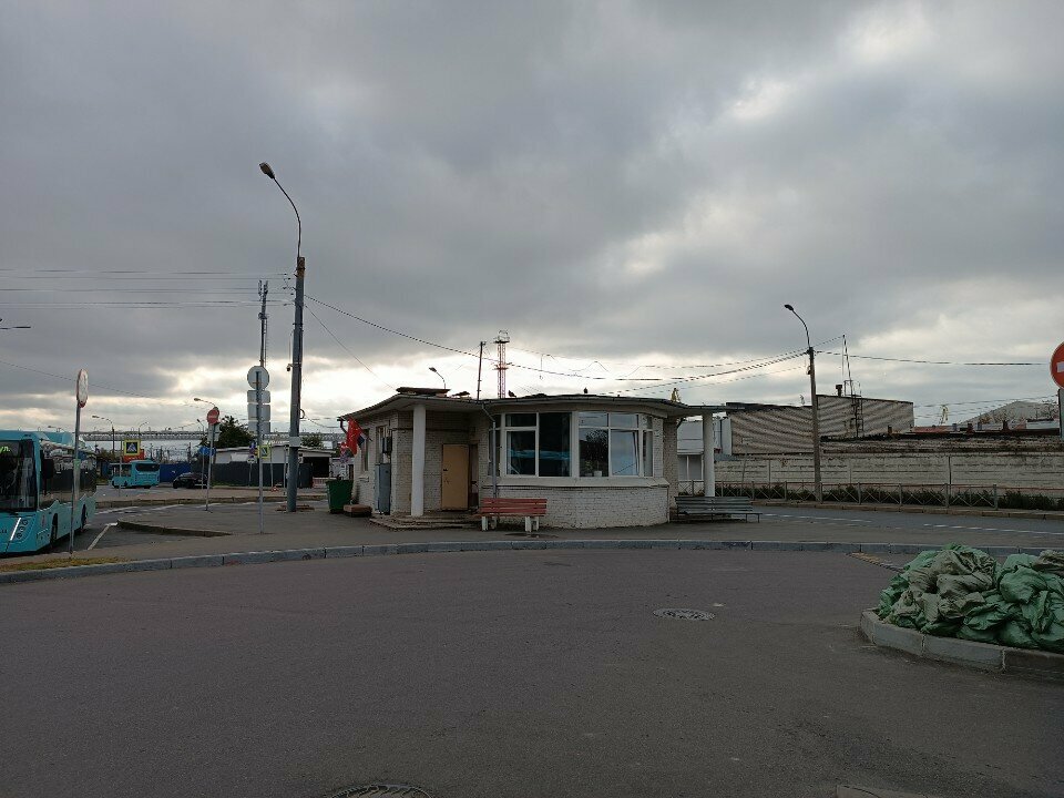 Toplu taşıma yönetimi ve bakımı Автобусная станция Двинская улица, Saint‑Petersburg, foto