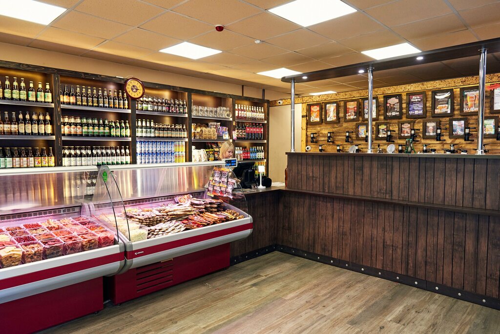 Bira dükkanı Czesky starovar, Kireyevsk, foto