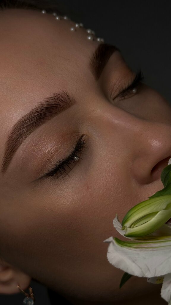 Kaş ve kirpik salonu Yakusheva Studio Academy, Azov, foto