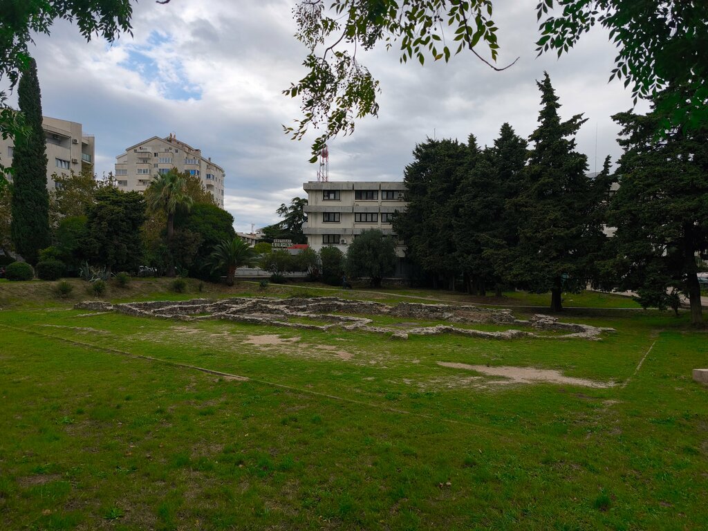 Turistik yerler Triconch, Paleochristian Church, V - IX centuries, Bar, foto