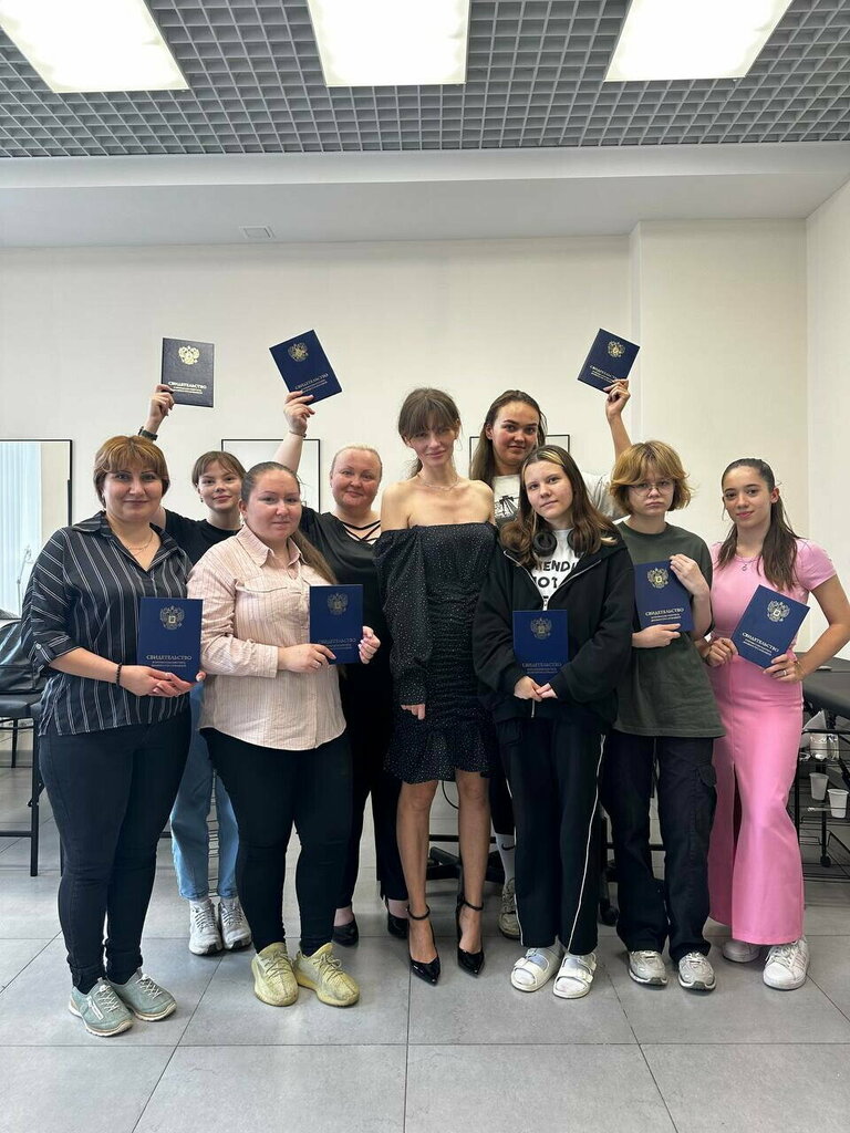 Kuaför meslek eğitimi Pili, Shura, Saint‑Petersburg, foto