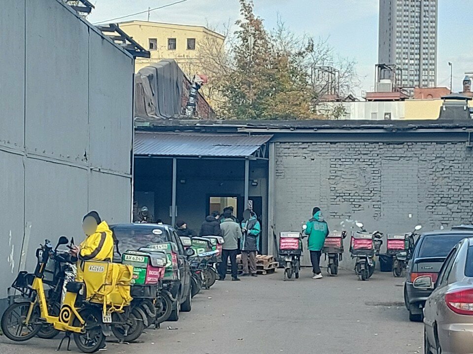 Dark store VkusVill, Moskova, foto