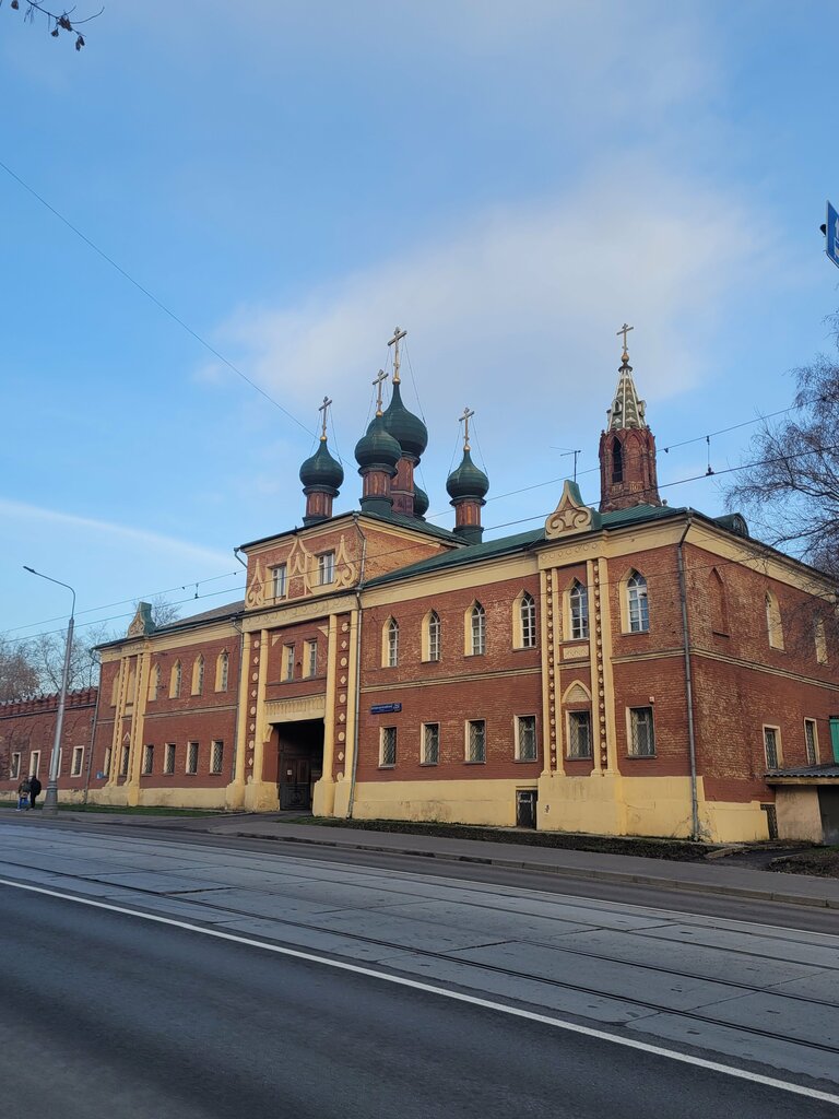 Turistik yerler Надвратный корпус с часовней, Moskova, foto
