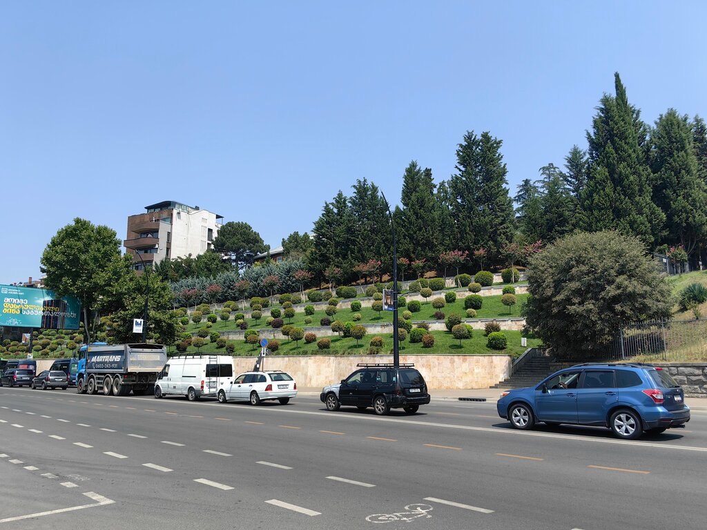Kültür ve eğlence parkları King Parnavaz public Garden, Tiflis, foto