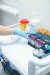Авеню (ulitsa Mironova No:9/7), tıp merkezleri ve klinikler  Rostov‑na‑Donu'dan