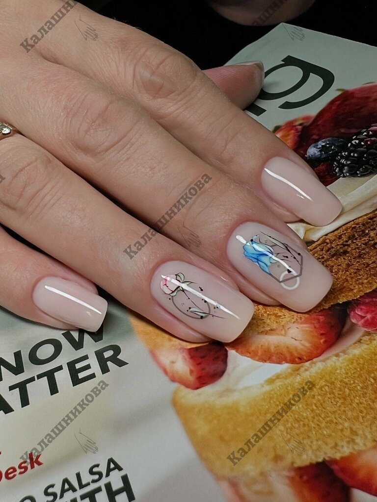 Manikür-pedikür Маникрю, Nijni Novgorod, foto