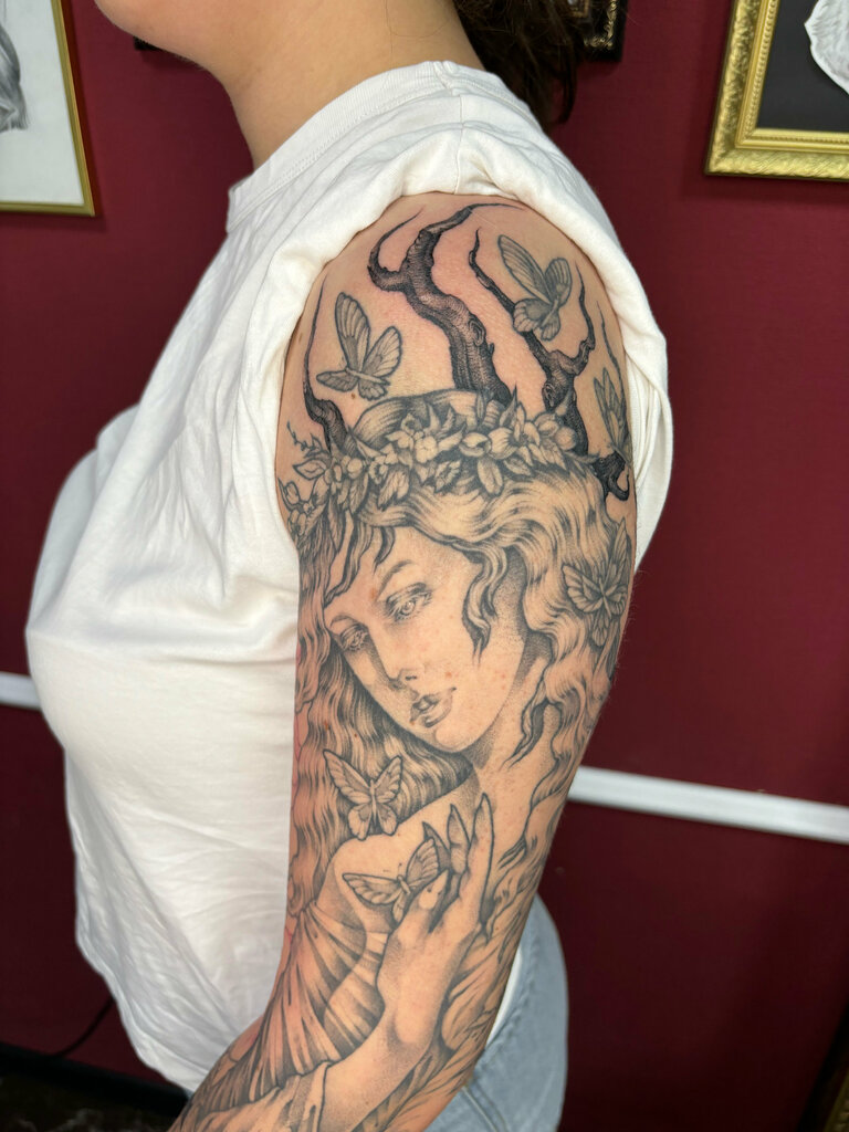 Dövmeciler Shade Tattoo, Samara, foto