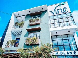 RedDoorz @ Vine Molave (Rizal Ave), otel