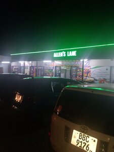 Allen's Lane (Lusaka, Kafue, Chisankane), bira dükkanı  Dünya'dan