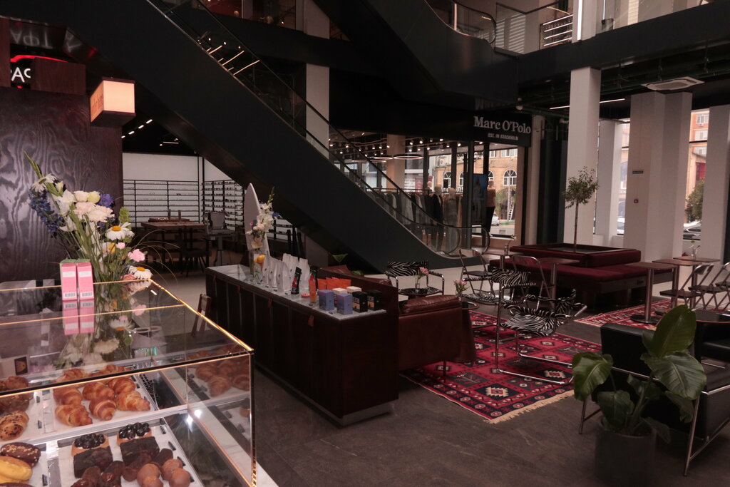 Kahve dükkanları Surf Coffee х Pulse, Makhachkala, foto