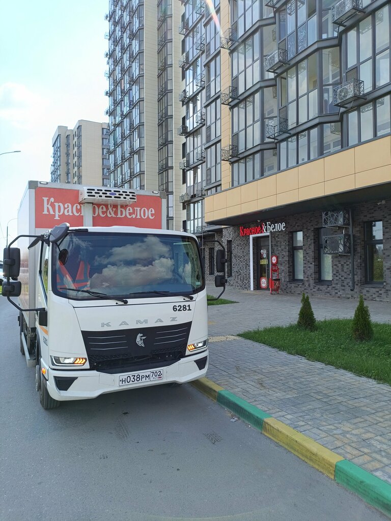 Market Krasnoe&Beloe, Tula, foto