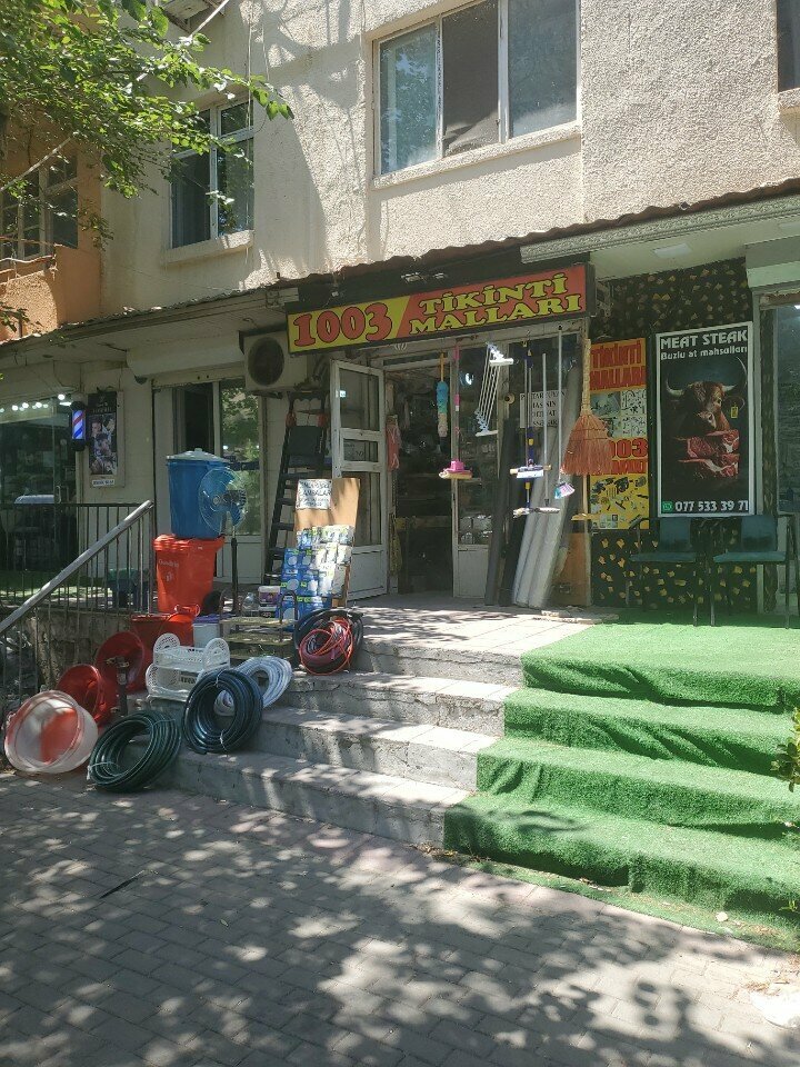 Mini-market 1003 Tikinti Malları, Bakü, foto